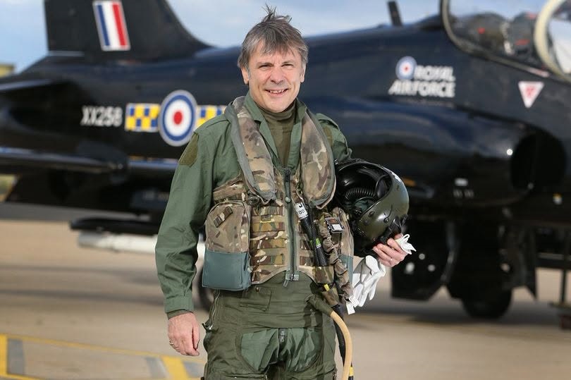 BRUCE DICKINSON prestigiará celebração das Forças Armadas britânicas em ...