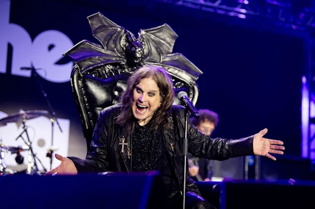 Trono do último show de OZZY OSBOURNE será exibido em museu - Roadie Crew